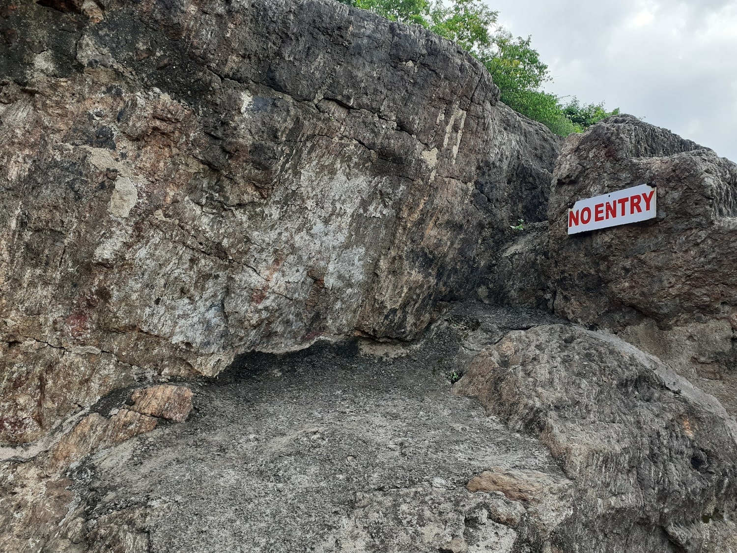 Ultimate Undavalli Caves Guide 2022: Stunning structure by the river banks